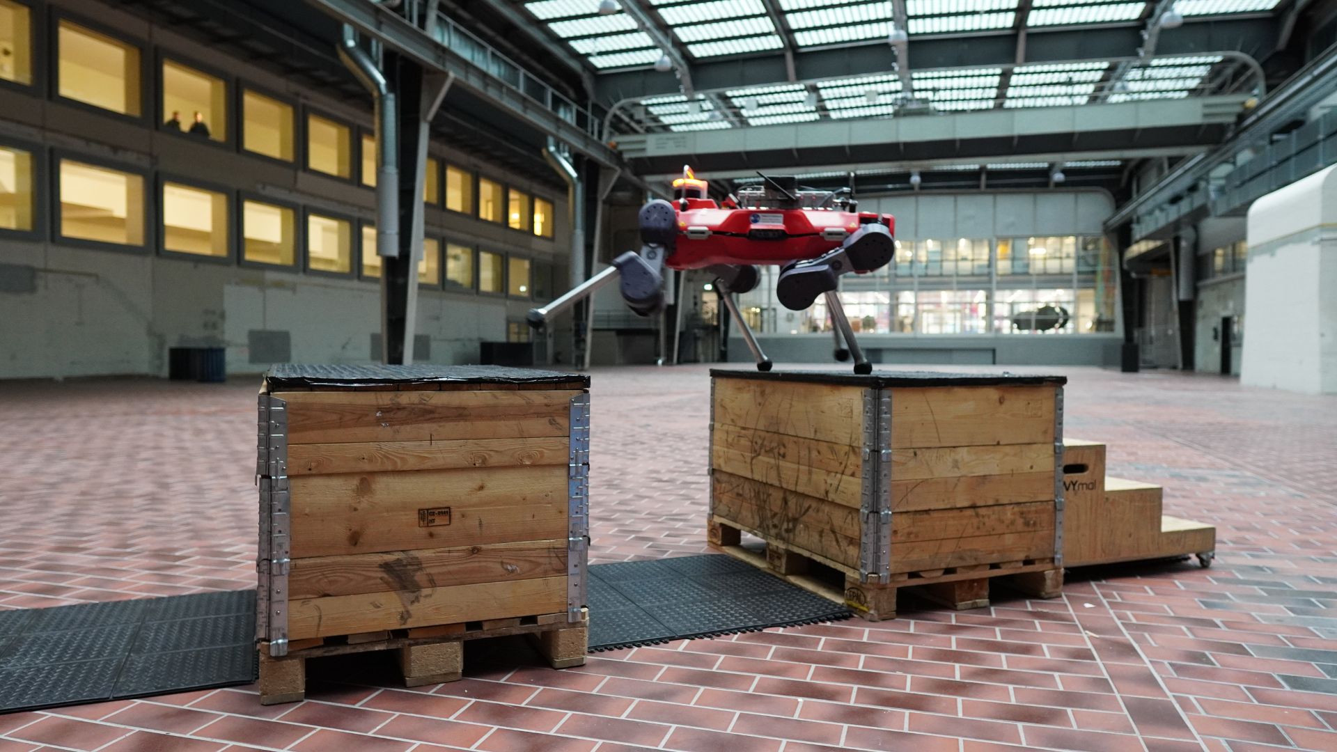 ANYmal robot excels in parkour feats thanks to neural network training