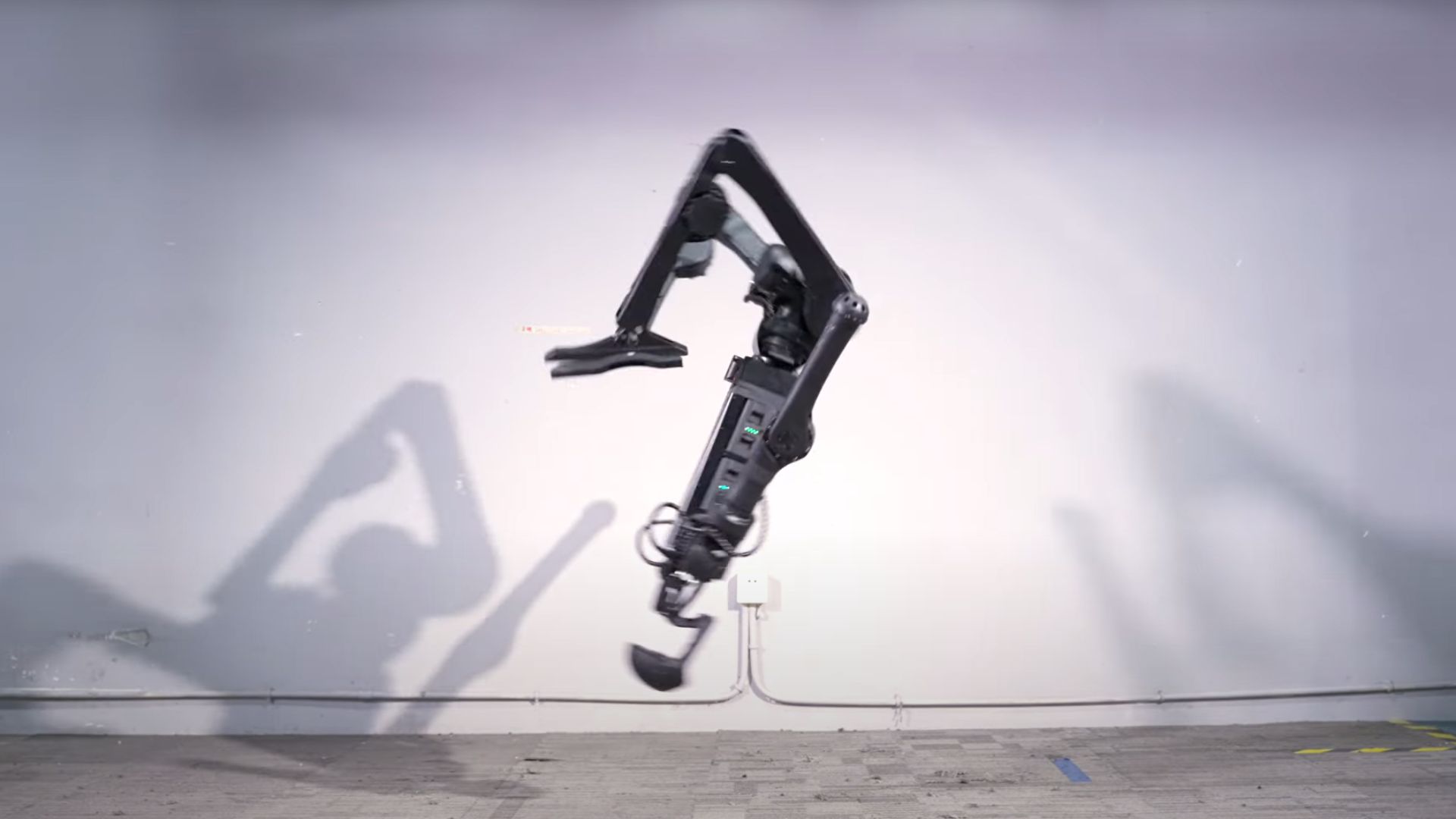 China’s empty-headed robot is brainy enough to backflip - Interesting ...