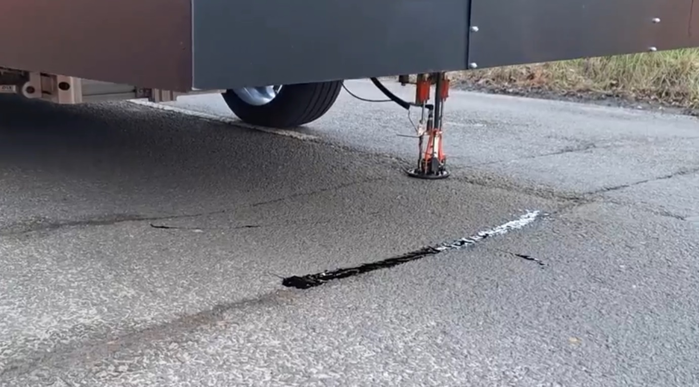 UK Council deploys alien truck-like world’s first pothole-fixing robot