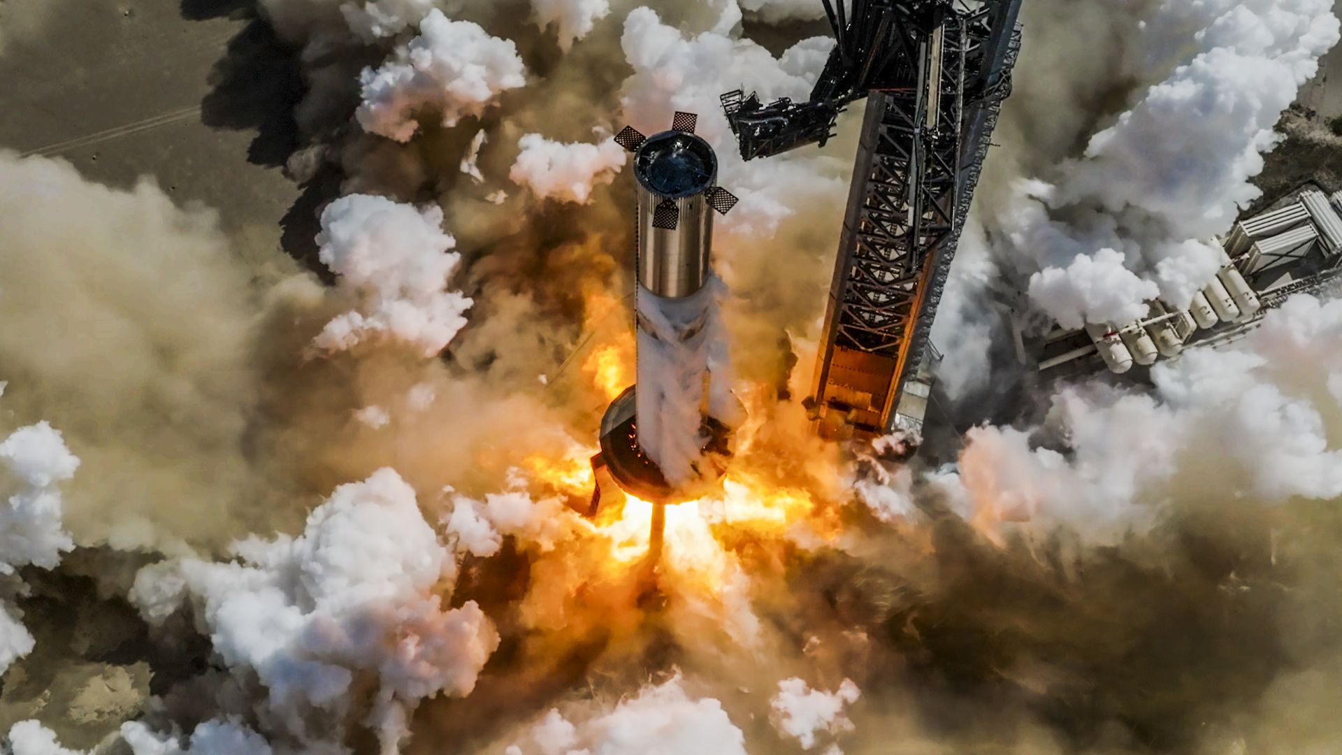 In Pictures: SpaceX unleashes the fury of 33 engines in Super Heavy ...