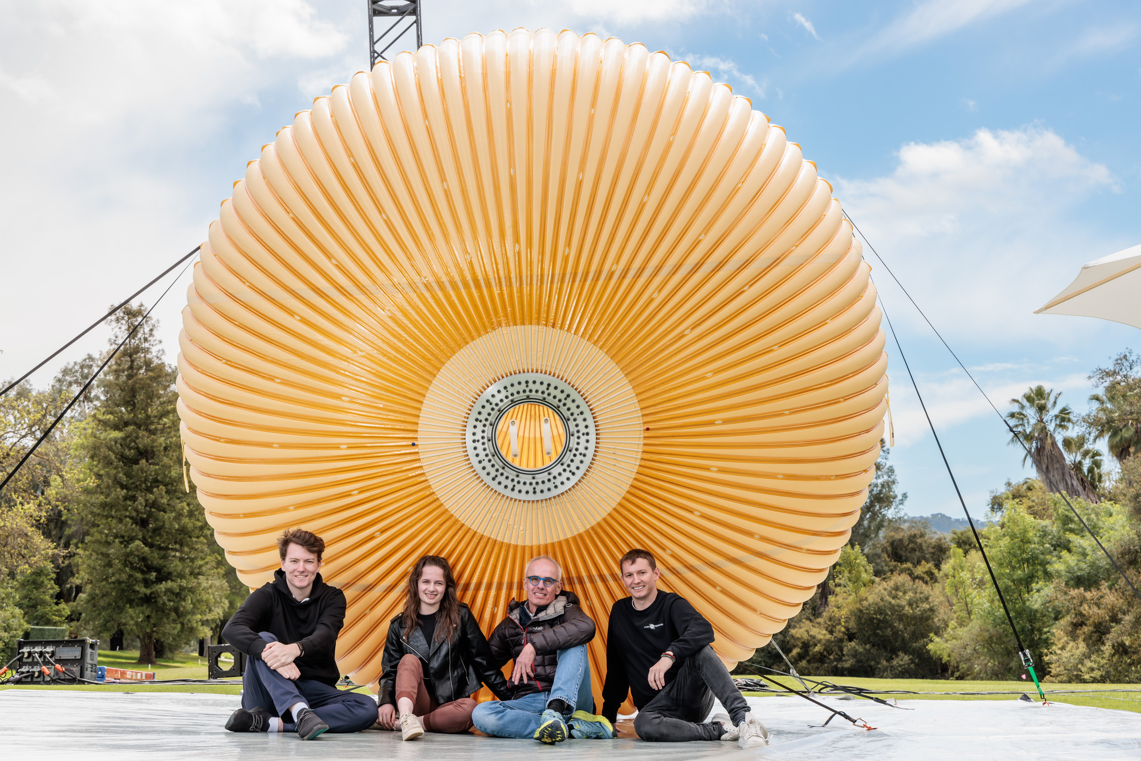 Startup to build massive stadium-sized inflatable space stations