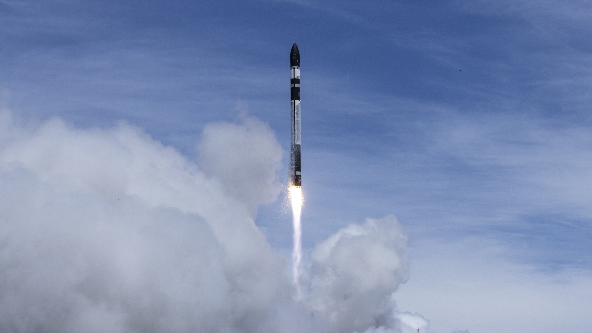 Rocket Lab to refly reusable Electron boosters rivaling SpaceX, China