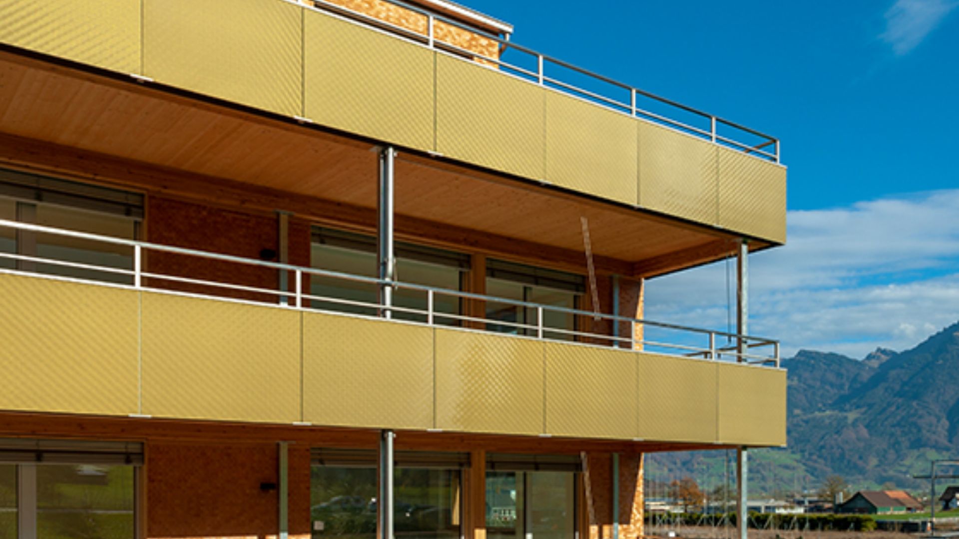 400,000 ‘solar balconies’ boost German home energy harvesting capacity