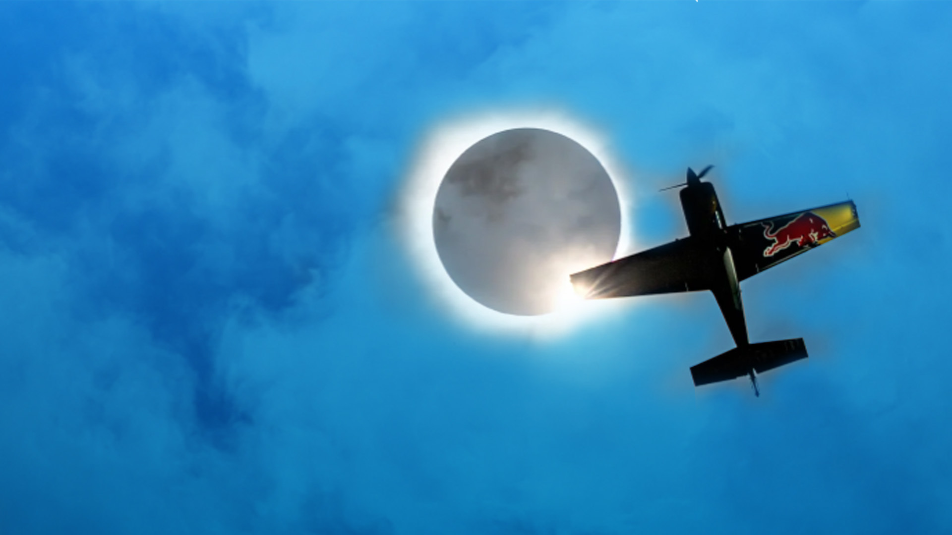 Pilots take incredible solar eclipse images