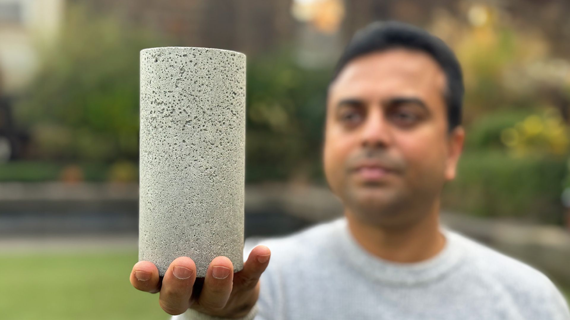Coal fly ash helps cut cement content by half in low-carbon concrete