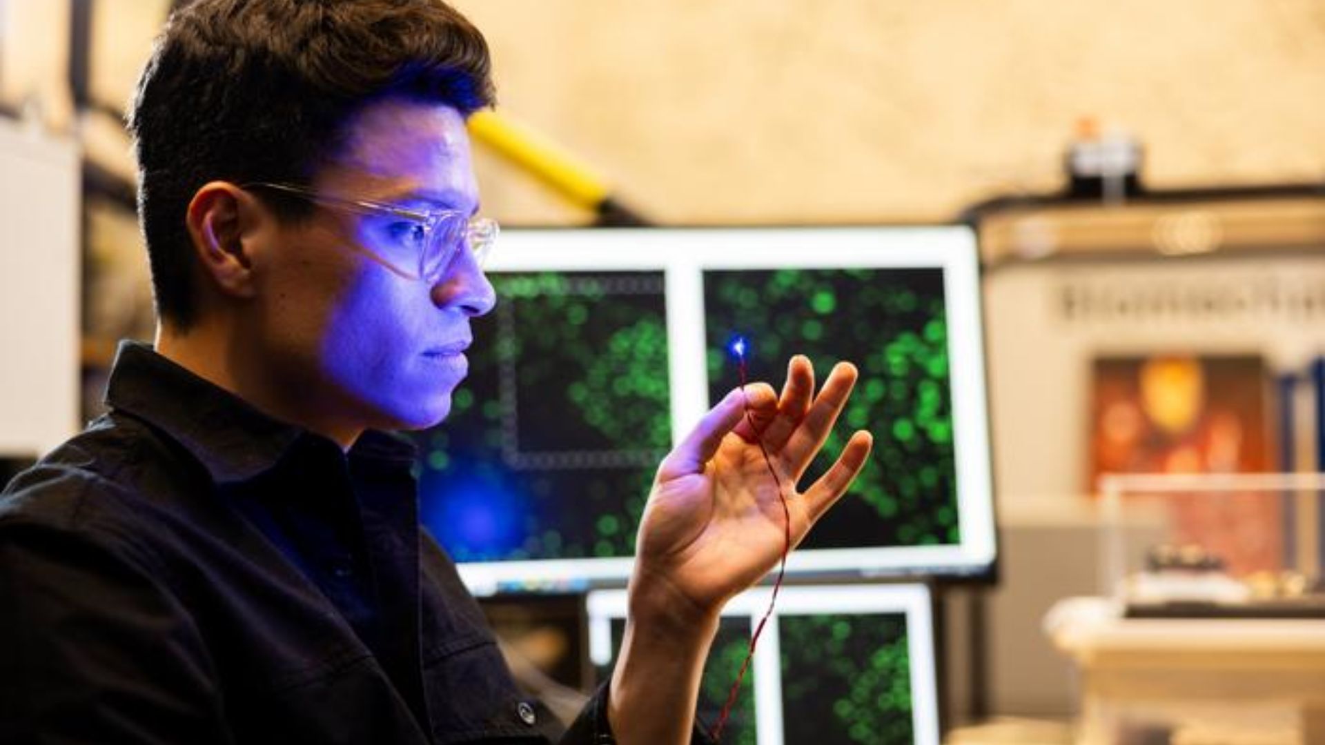 MIT researchers show how to control muscles with light