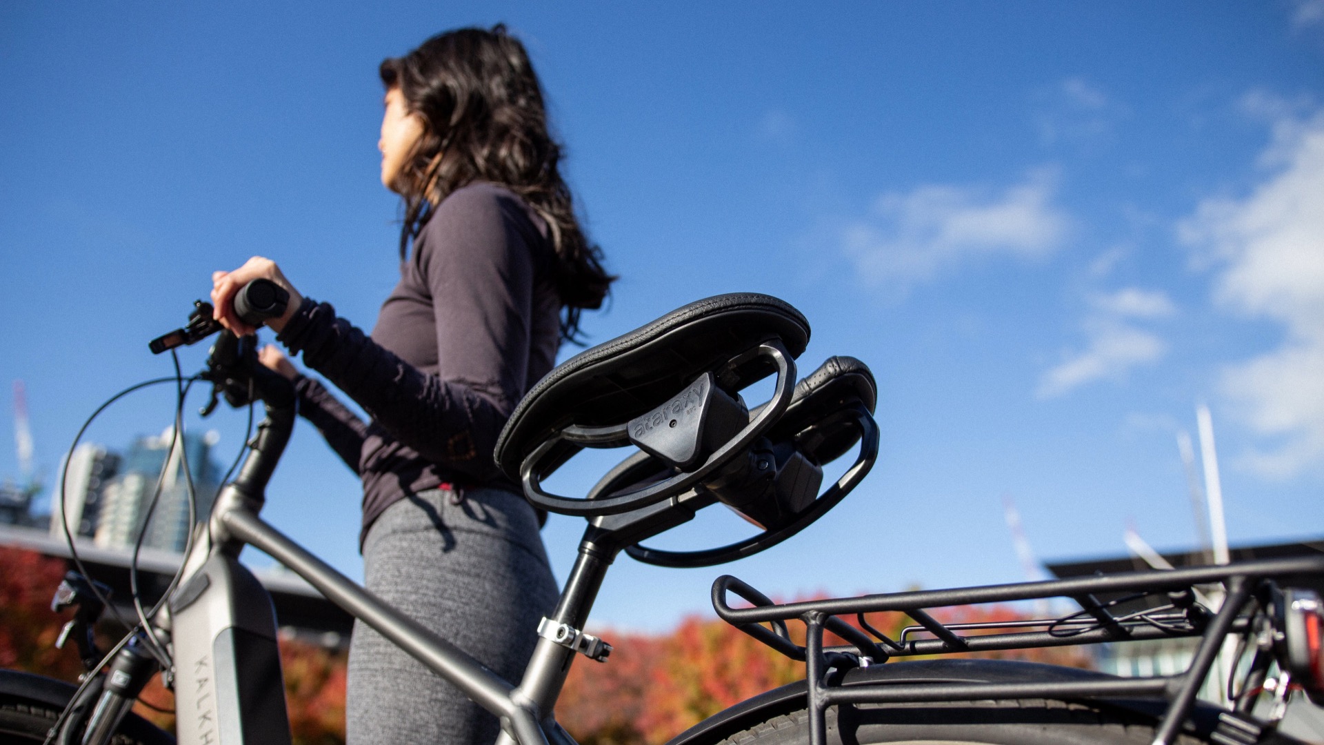 Photos: World's 1st 'virtual axis' cycle seat offers extra butt comfort ...
