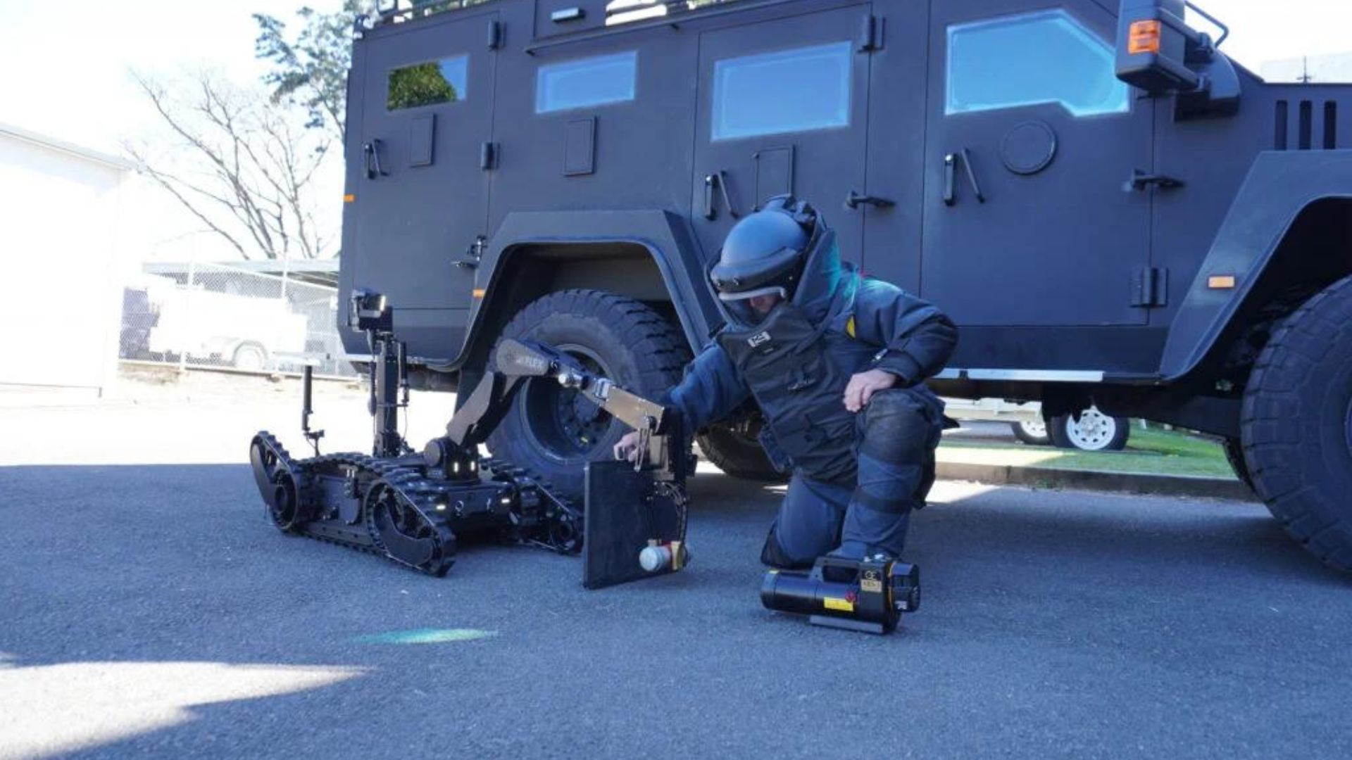 Australia: Bomb robots offer 'quantum leap' in detection, disposal