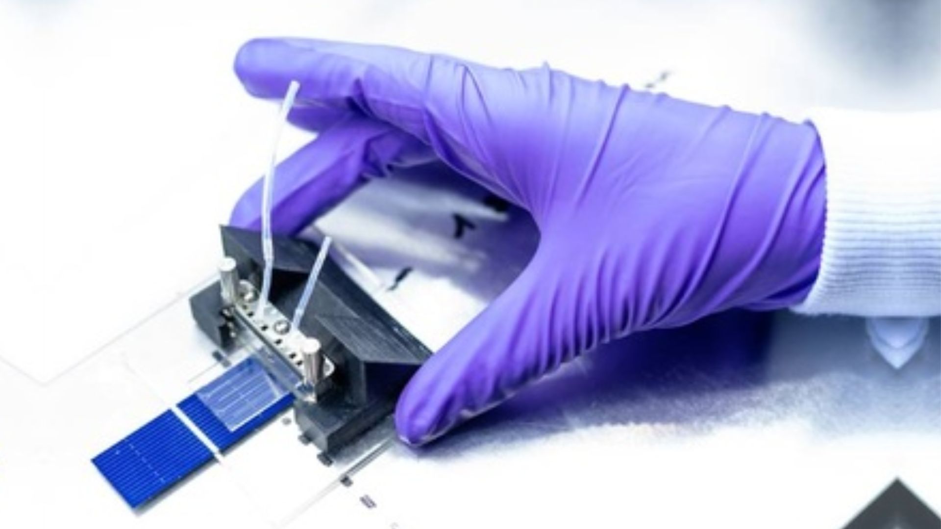 New device sets energy storage record, offers 14.9% solar utilization