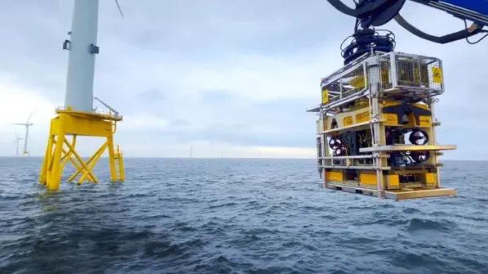 UK firm unveils world’s 1st AI-driven autonomous underwater vehicle