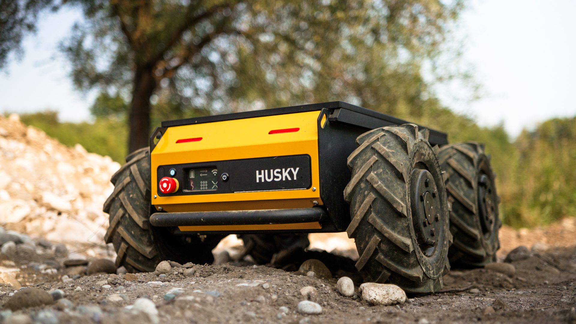 Meet Husky A300, a tiny robot truck with 220-pound payload capacity ...
