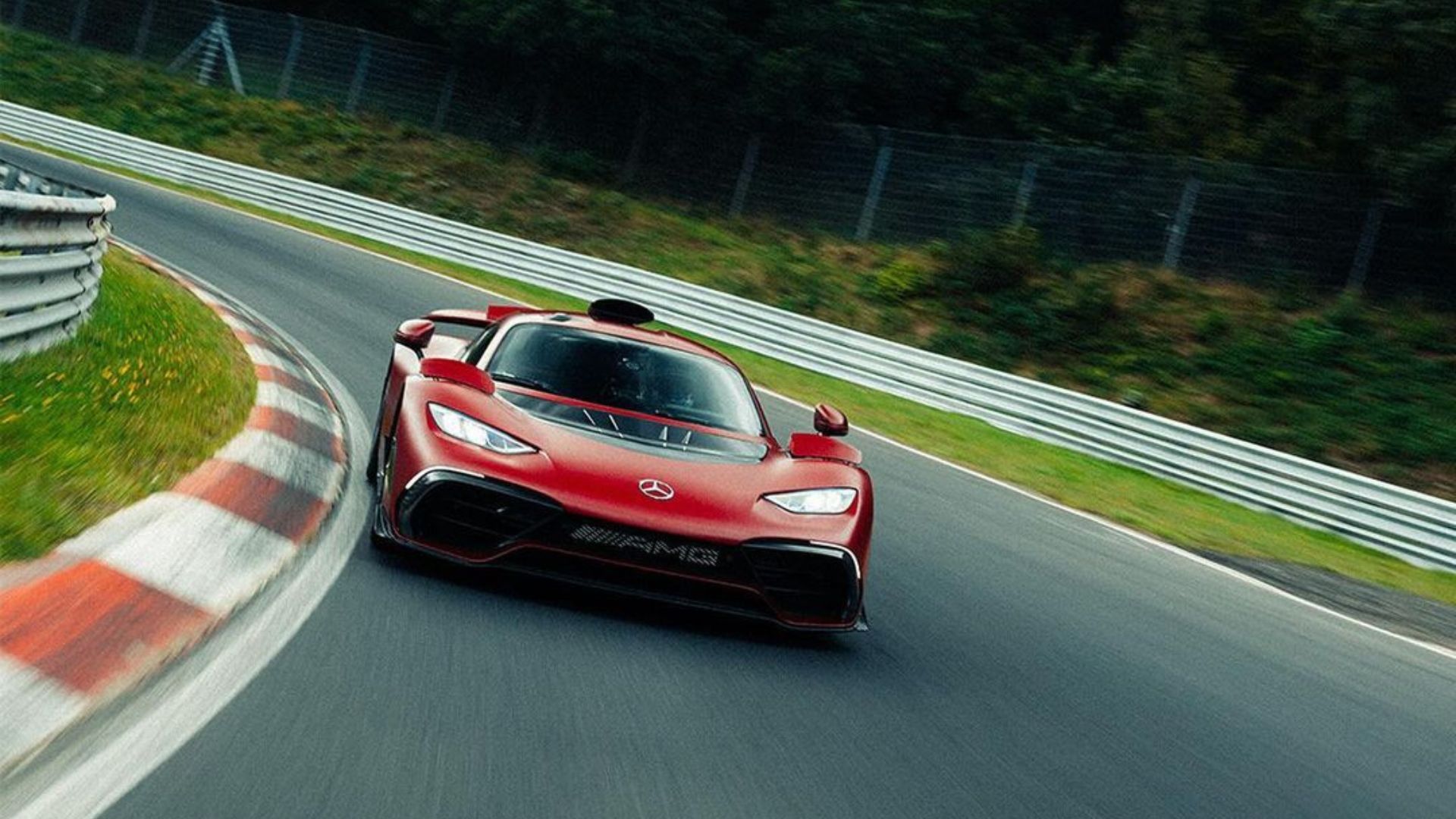 Mercedes-AMG One hits 60 mph in 2.9 sec, sets Nürburgring record