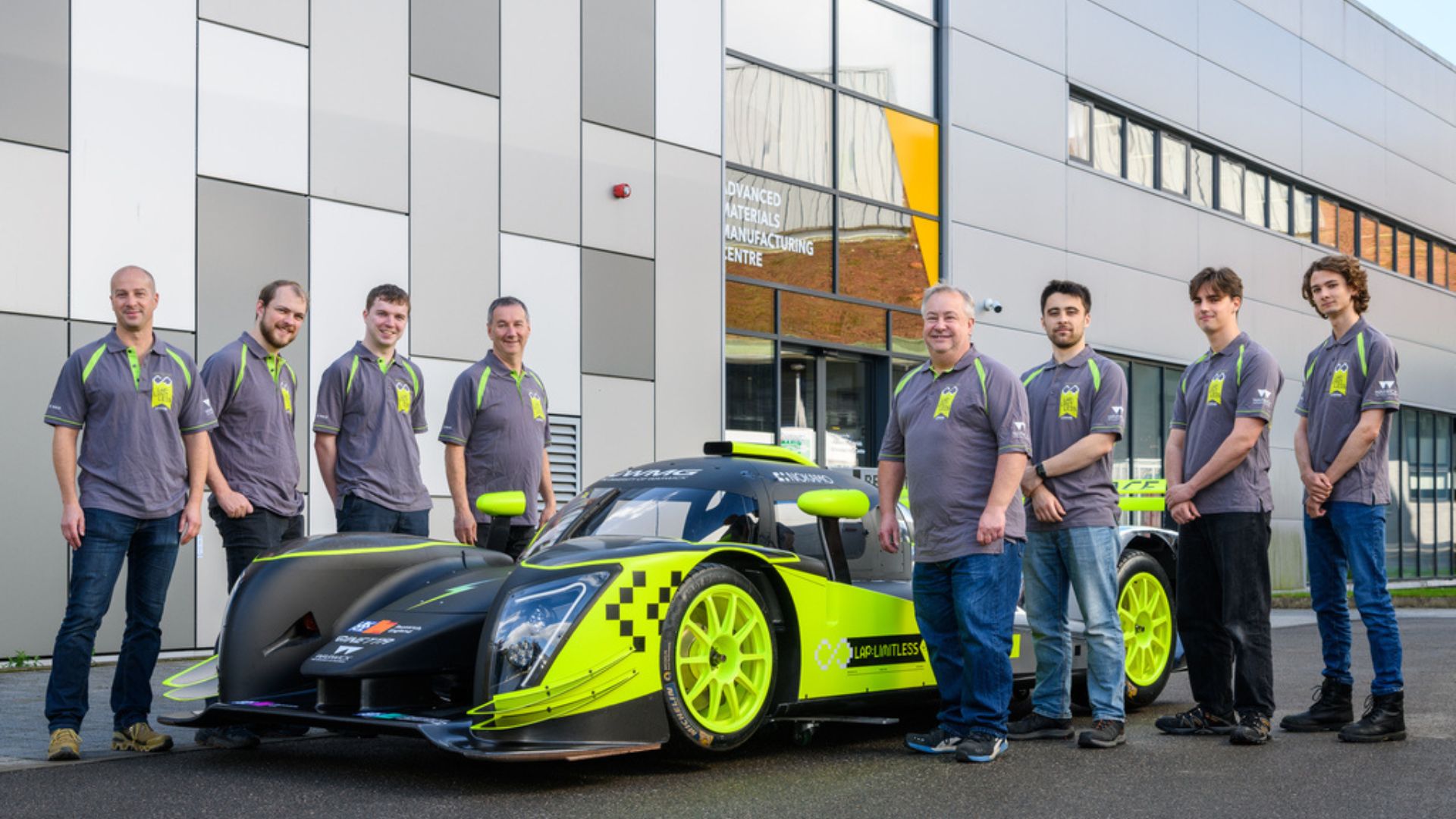 Students race sewage-powered hydrogen car to break speed records