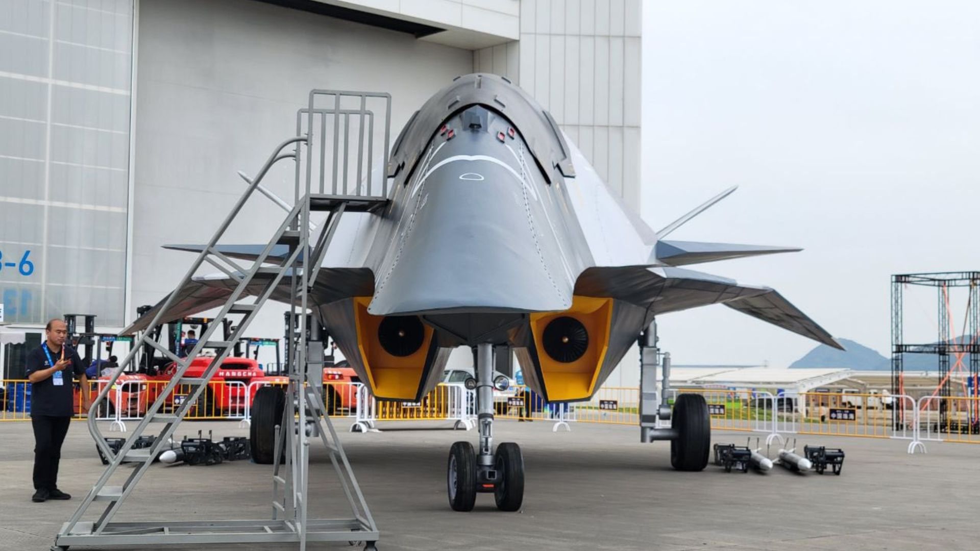 White Emperor: China’s mysterious 6th-generation fighter jet unveiled