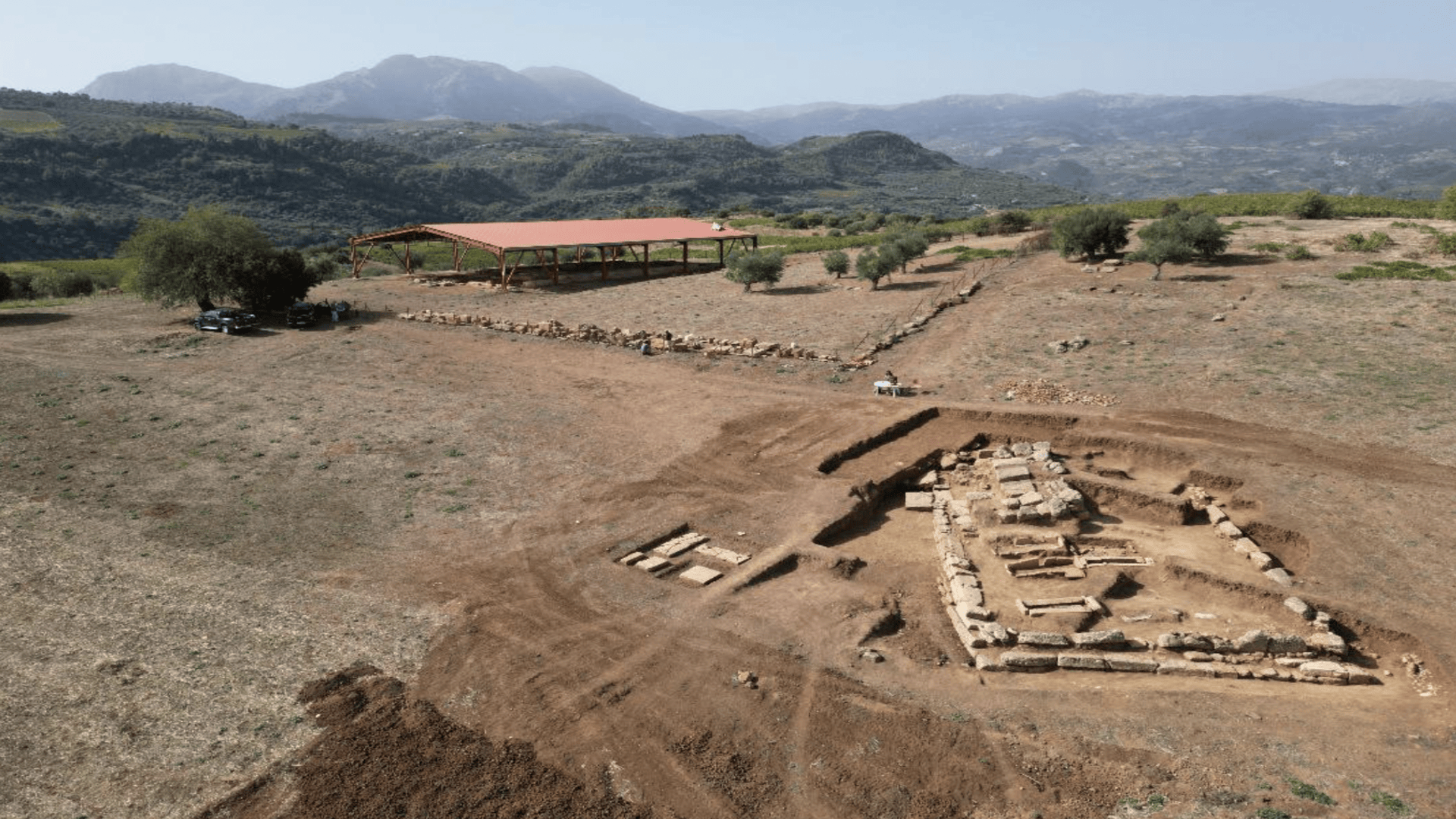 Gold treasure trove unearthed in 2,300-year-old Greek building