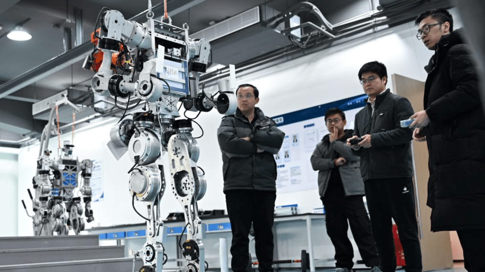 China’s humanoid robot lifts 132 pounds, raises the bar for peers