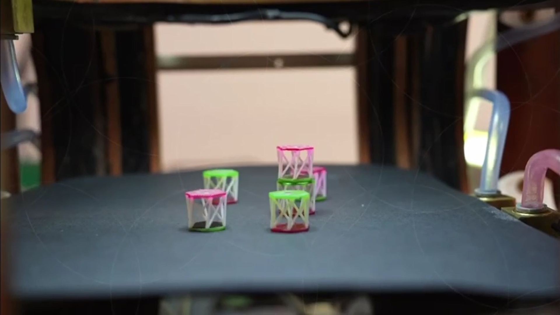 Shape-shifting metabot bends, twists, crawls via magnetic fields