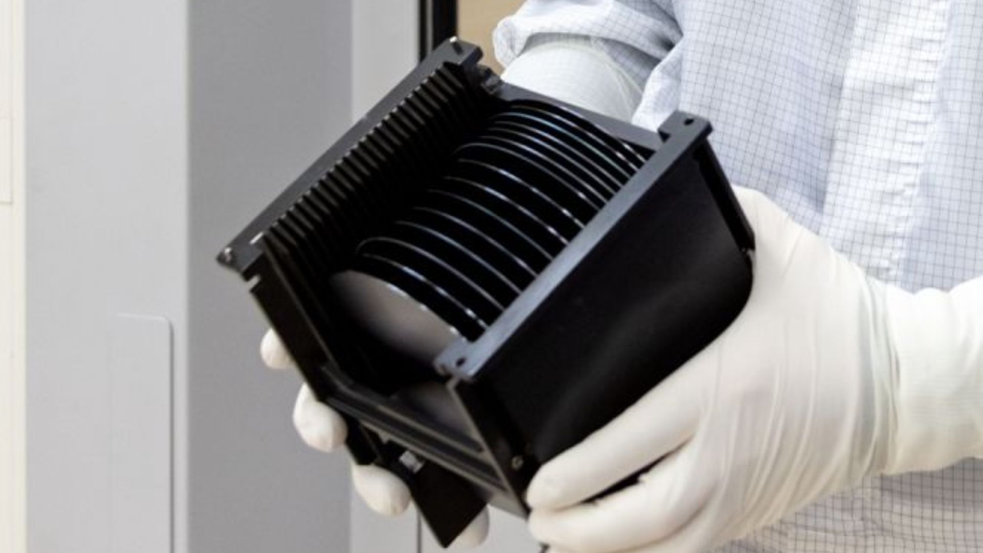 World-first light-based chip offers 50 times speed boost over silicon