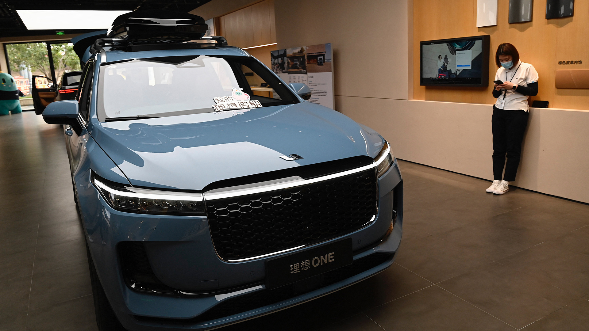 Why extended-range EV sales are surging in China's auto market