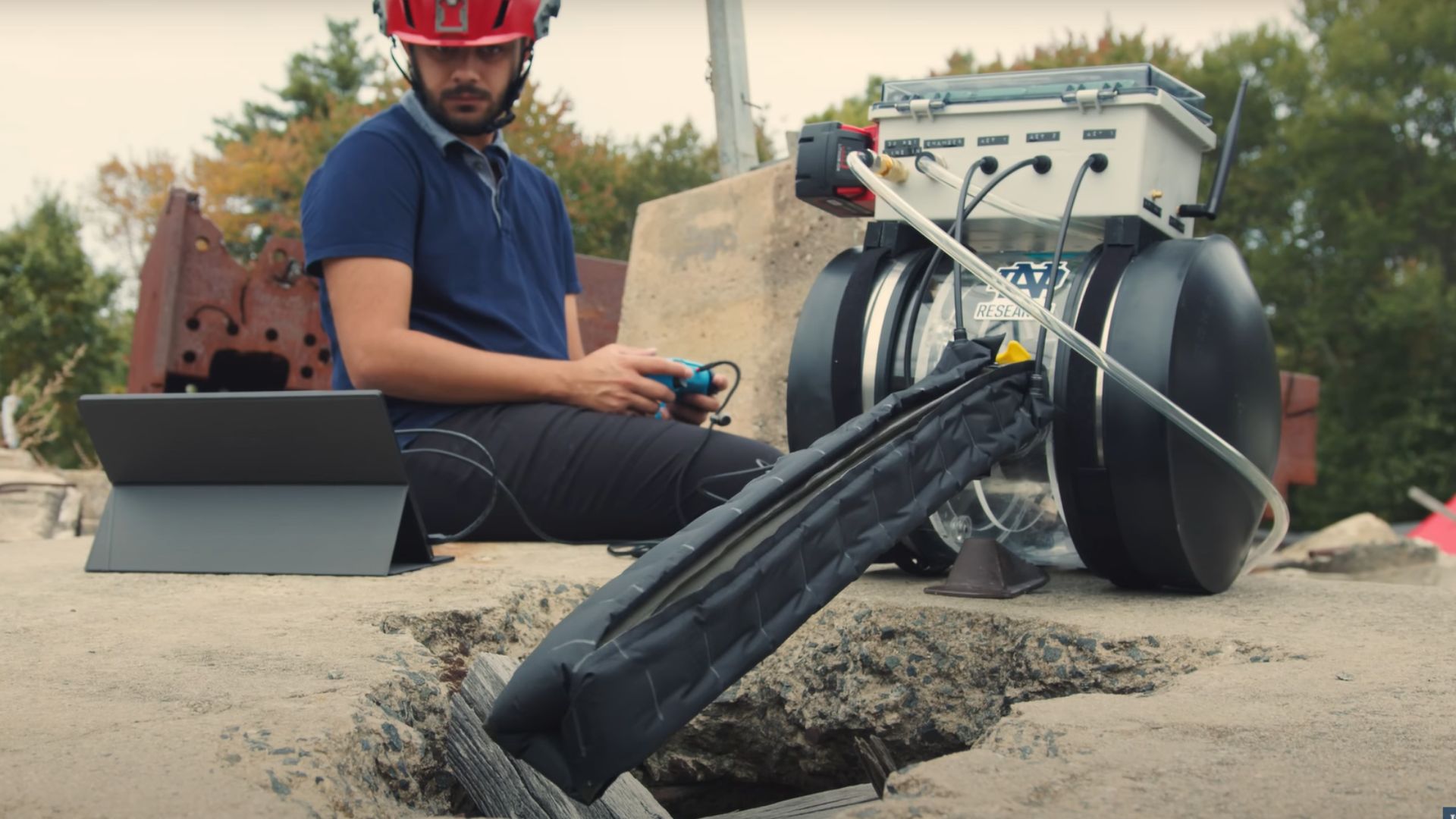 Inflatable robot grows through debris to locate victims, guide rescuers