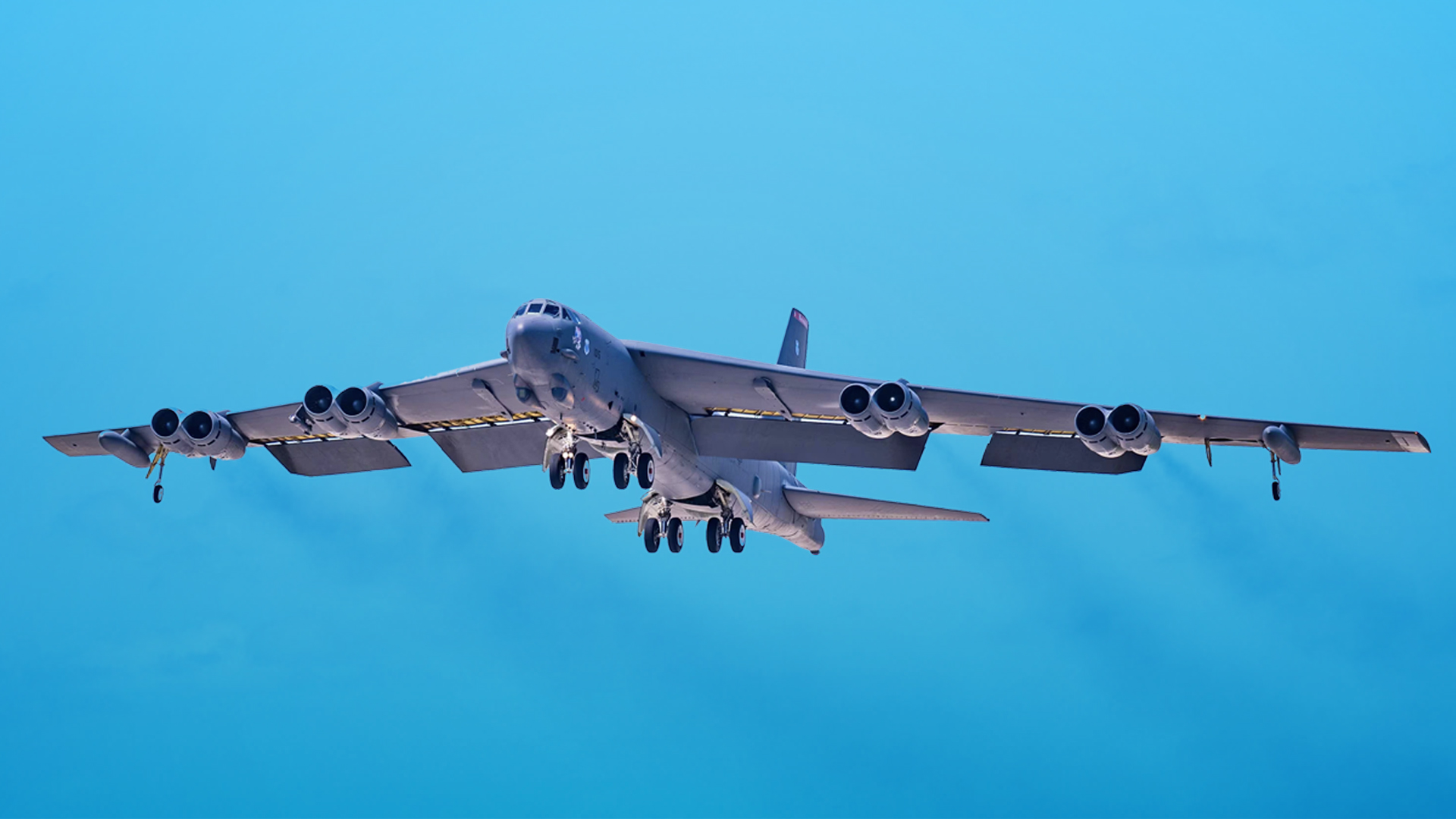 Flying the B-52: Cold War Giant, Still on Duty