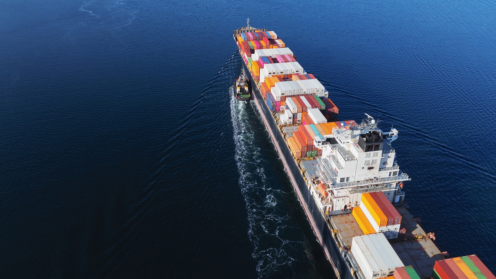 UN shipping body defies US threats, sets global carbon tax on shipping