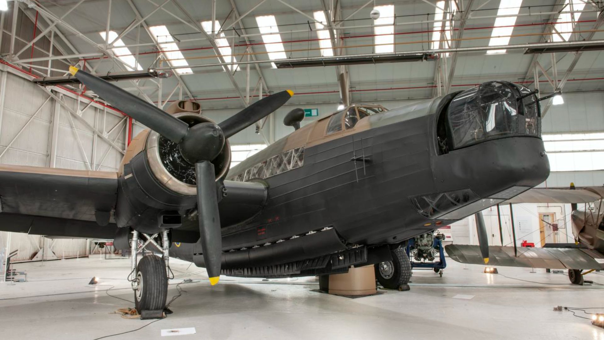 UK’s legendary WWII museum prepares for jet-age transformation