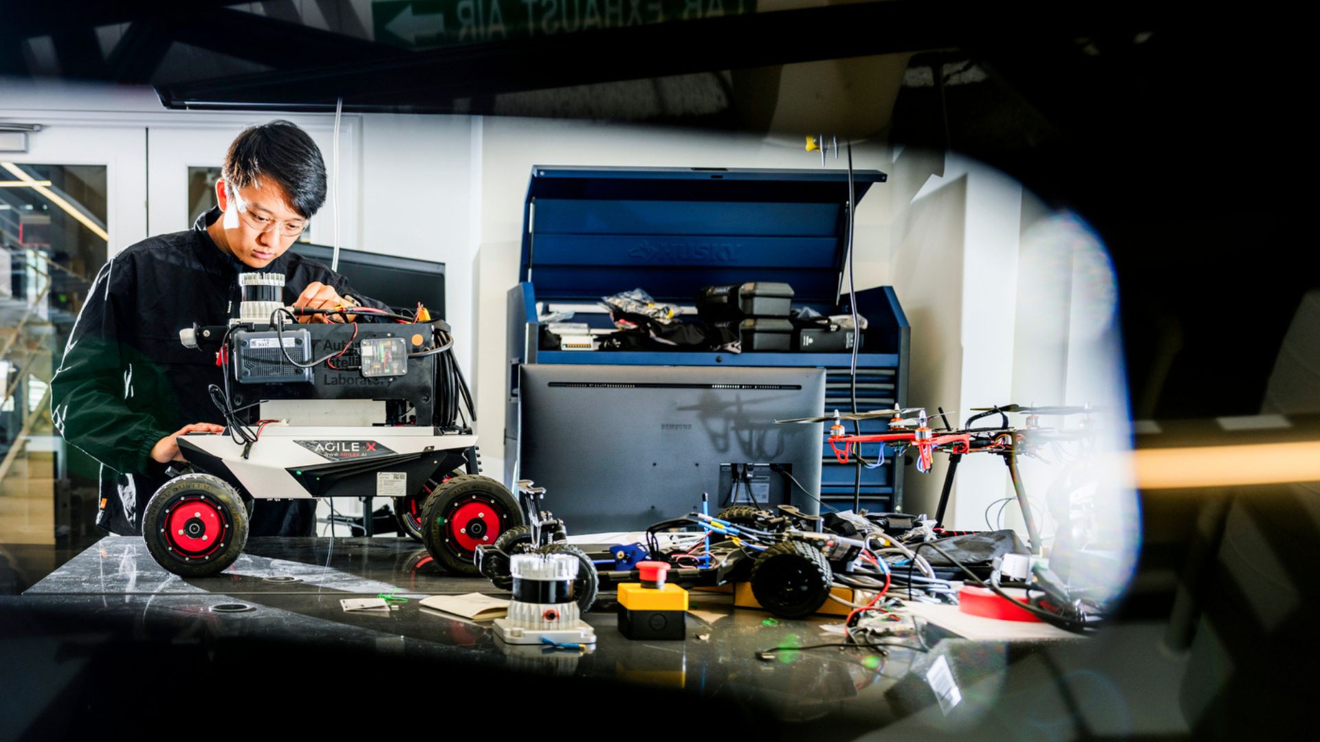 New algorithm slashes robot memory use, unlocks faster navigation