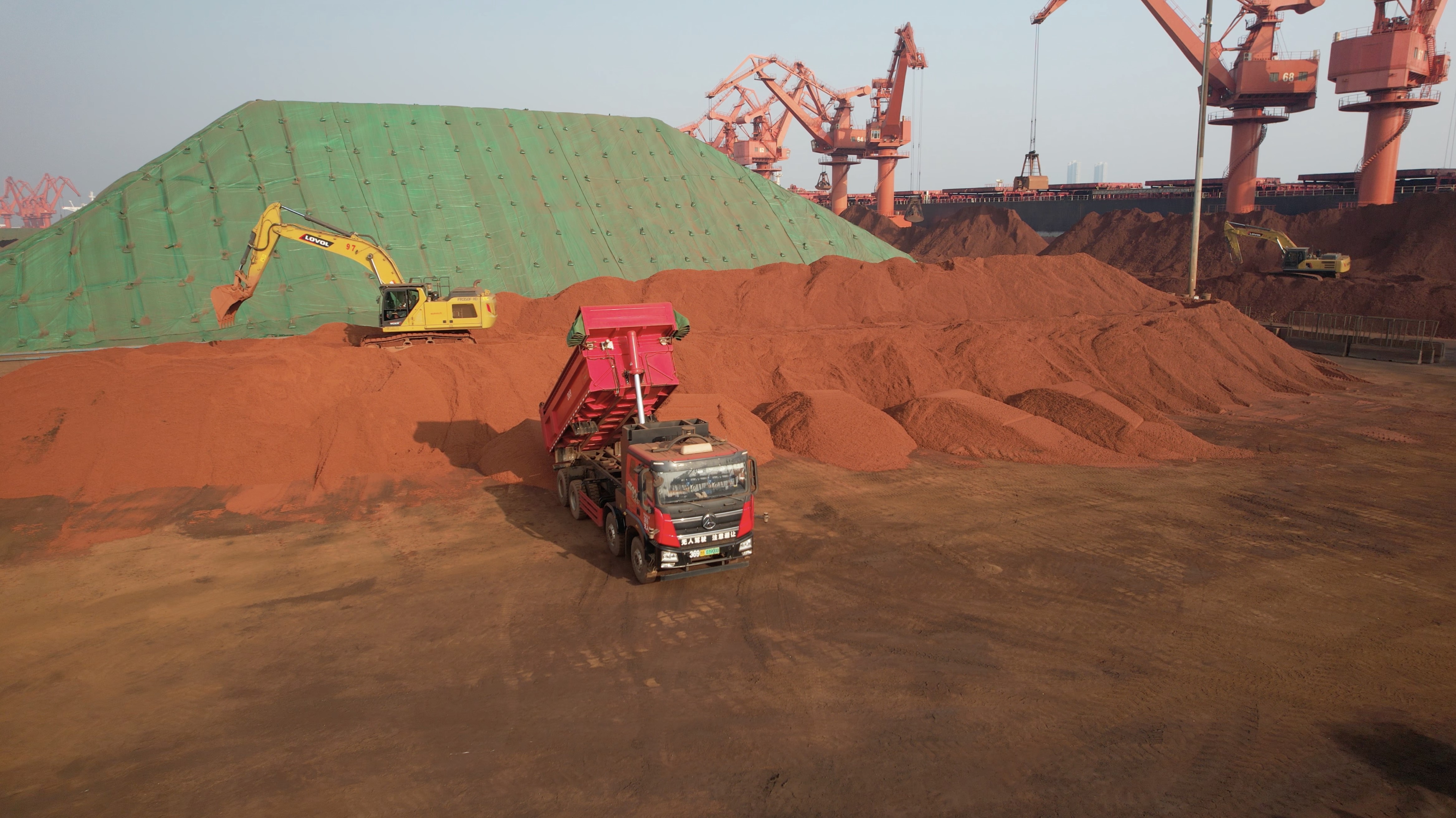 China's autonomous trucks are powering the next generation of smart ports