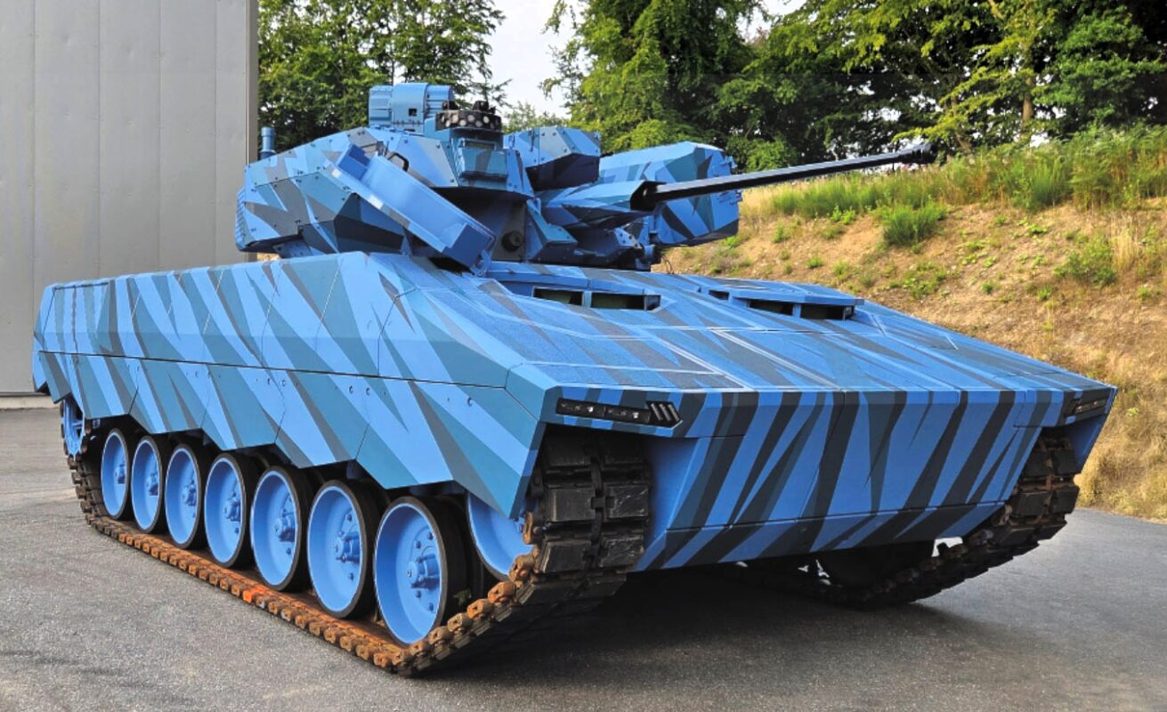 Condor Leopard 1 tank debuts to fight both land and air threats