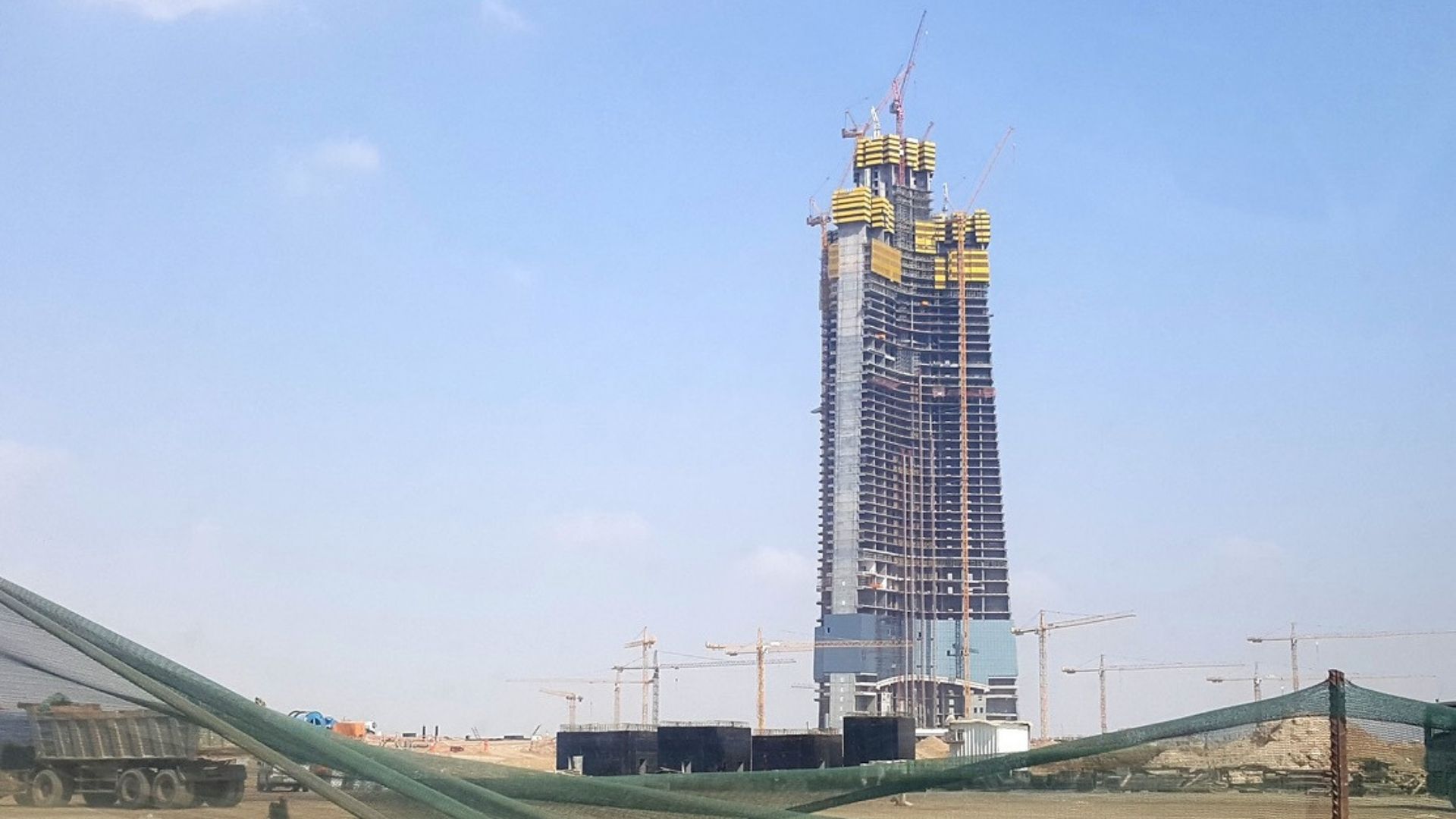 Jeddah Tower: The skyscraper taller than three Eiffel Towers