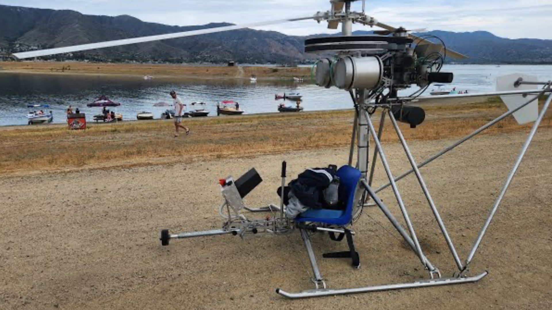 YouTuber flies ultralight 249-lb microcopter reaching 50 mph