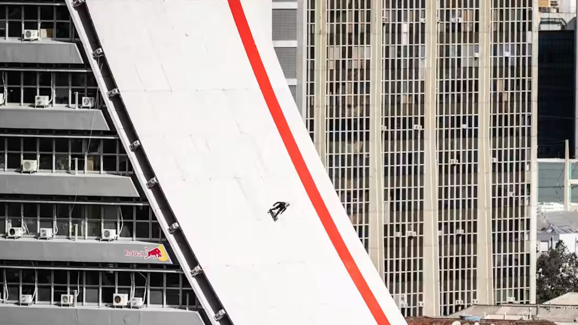 Skater rockets down 197-foot ramp in record-breaking skyscraper stunt