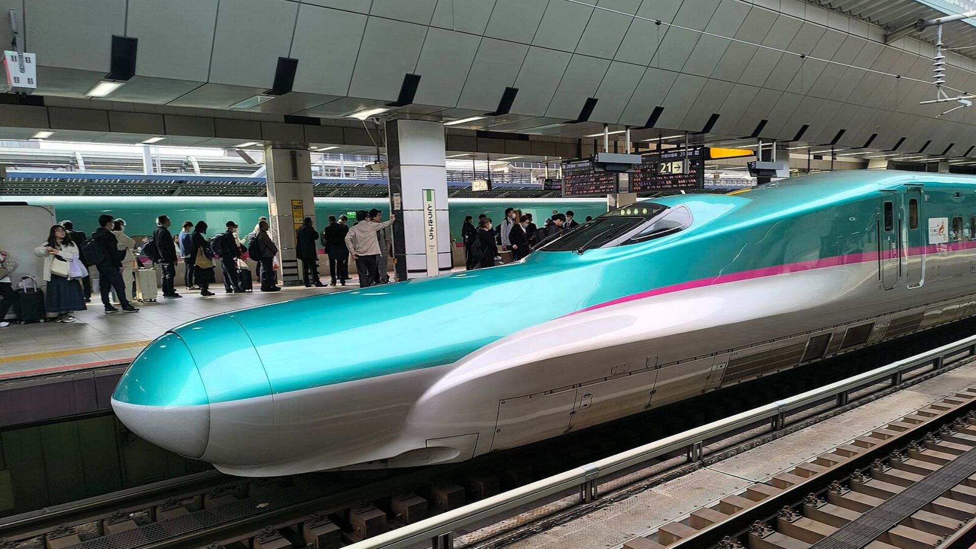 10 fastest trains in the world with record-breaking speed
