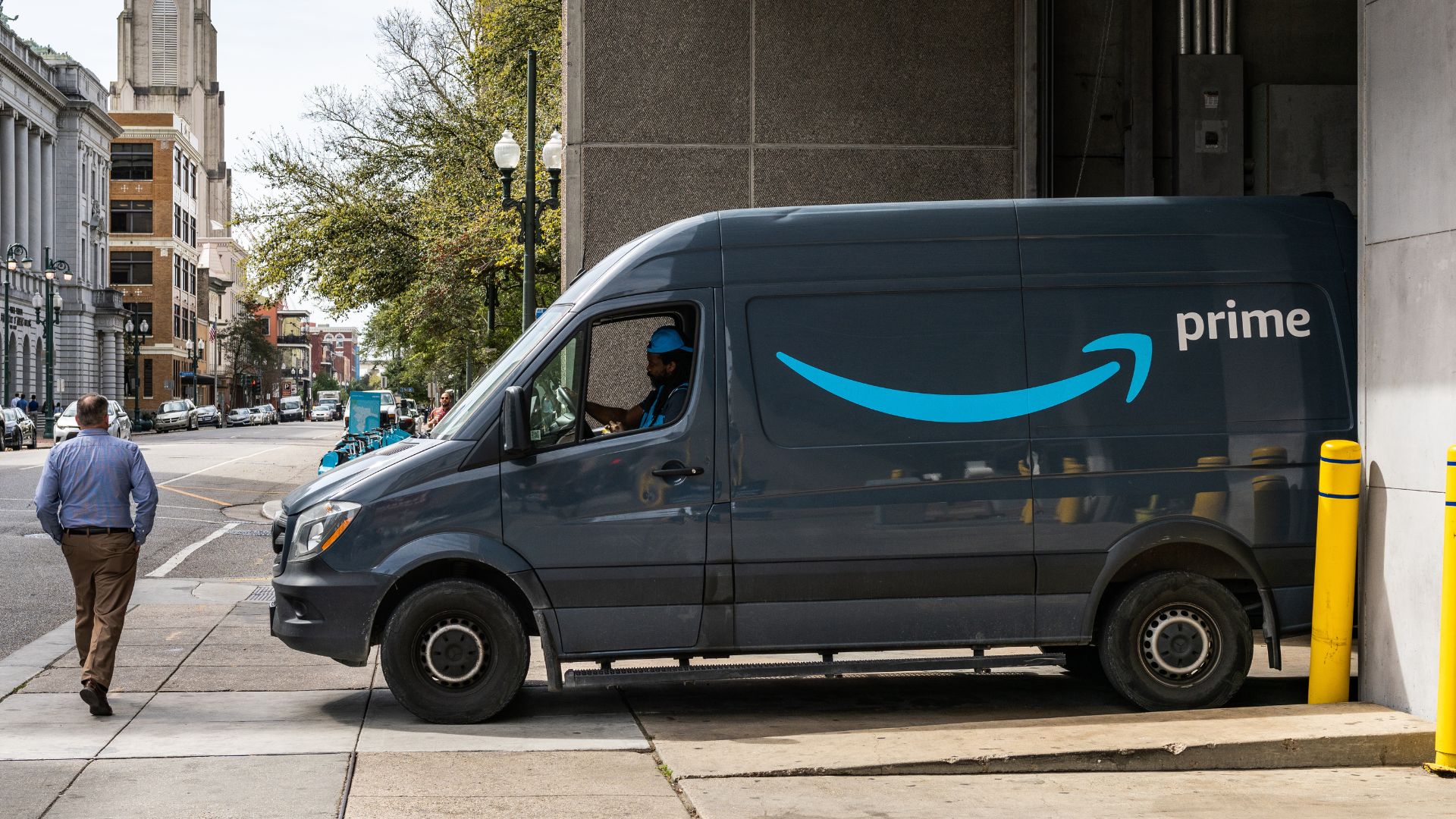 Amazon to pay $2.5B in FTC deal over deceptive Prime practices