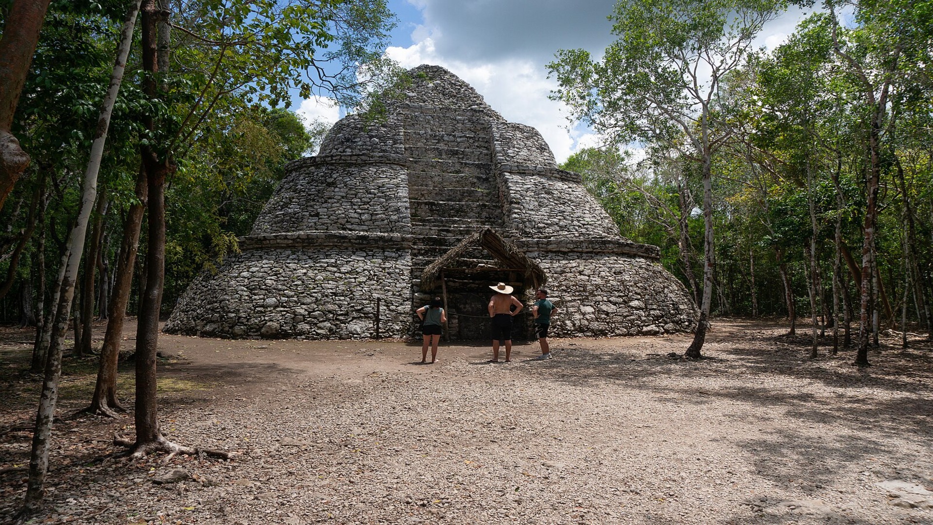1,400-year-old monument reveals female rulership at ancient Maya city