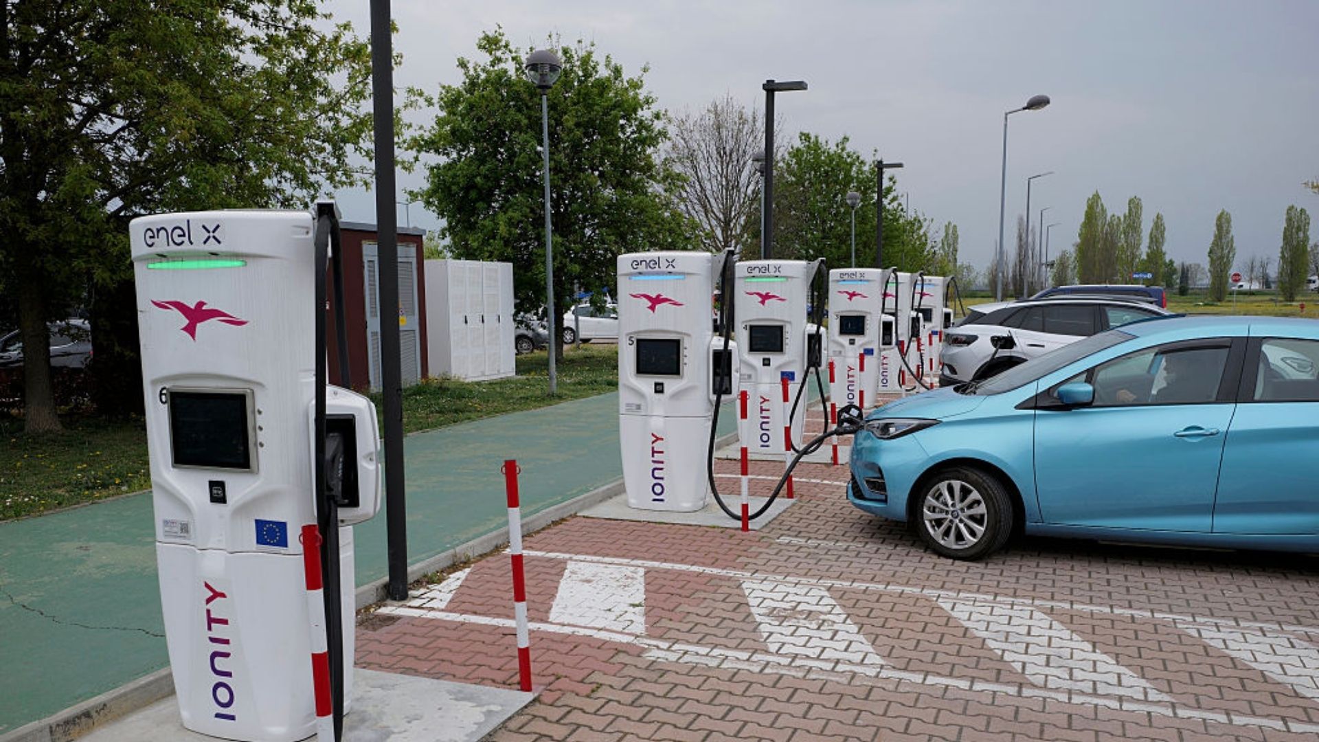 7 biggest challenges EV charging infrastructure must overcome