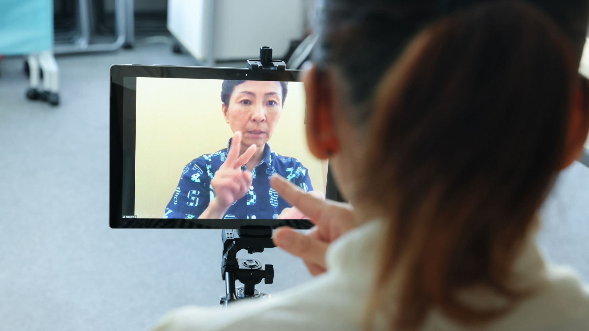 China's new AI platform translates text to sign language for deaf
