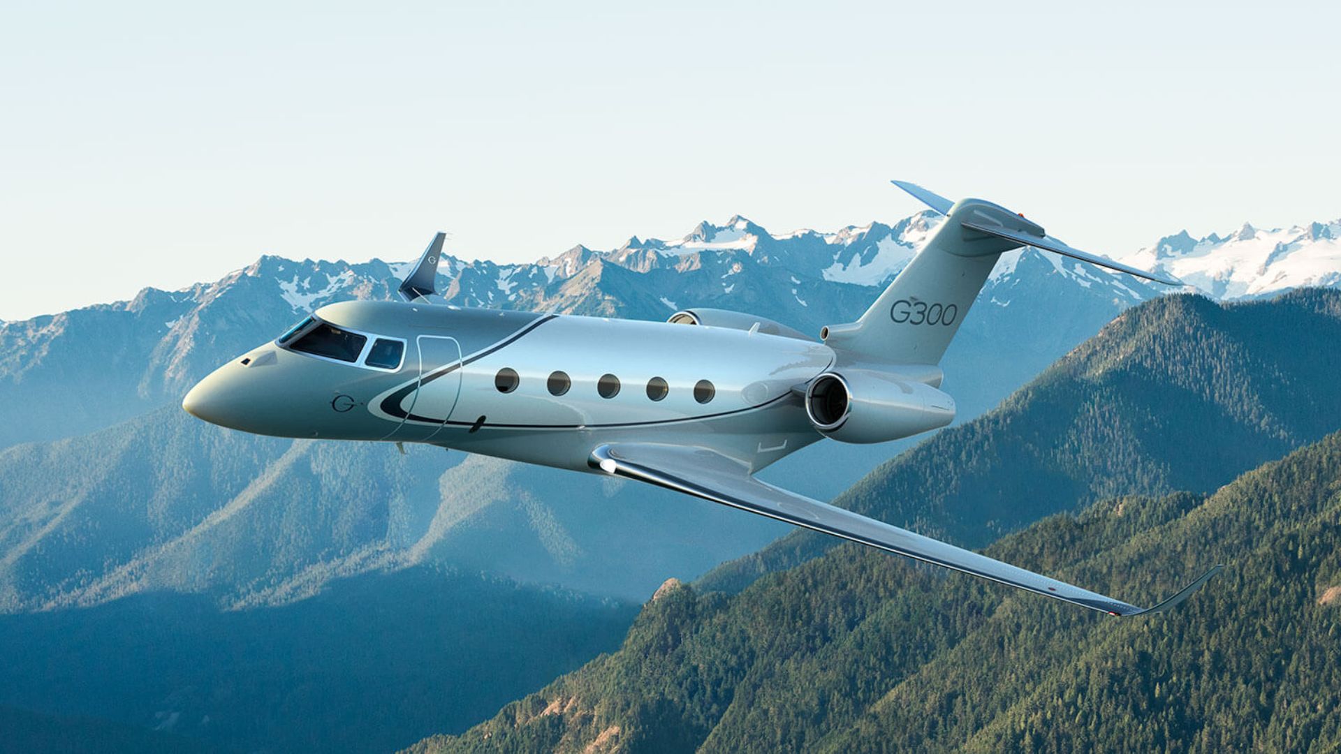 $28.9M Gulfstream G300 jet offers long range and Mach 0.84 speed