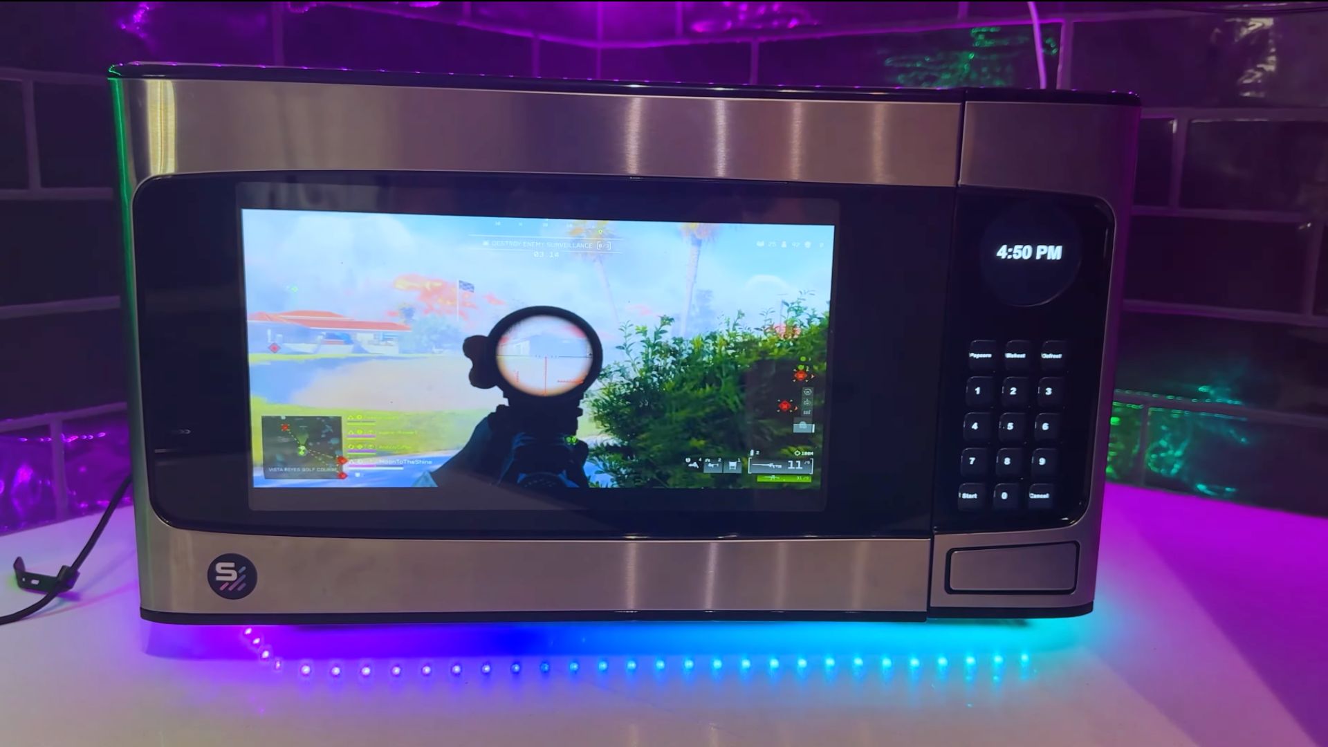 World's strangest gaming PC uses real microwave to run titles at 1440p