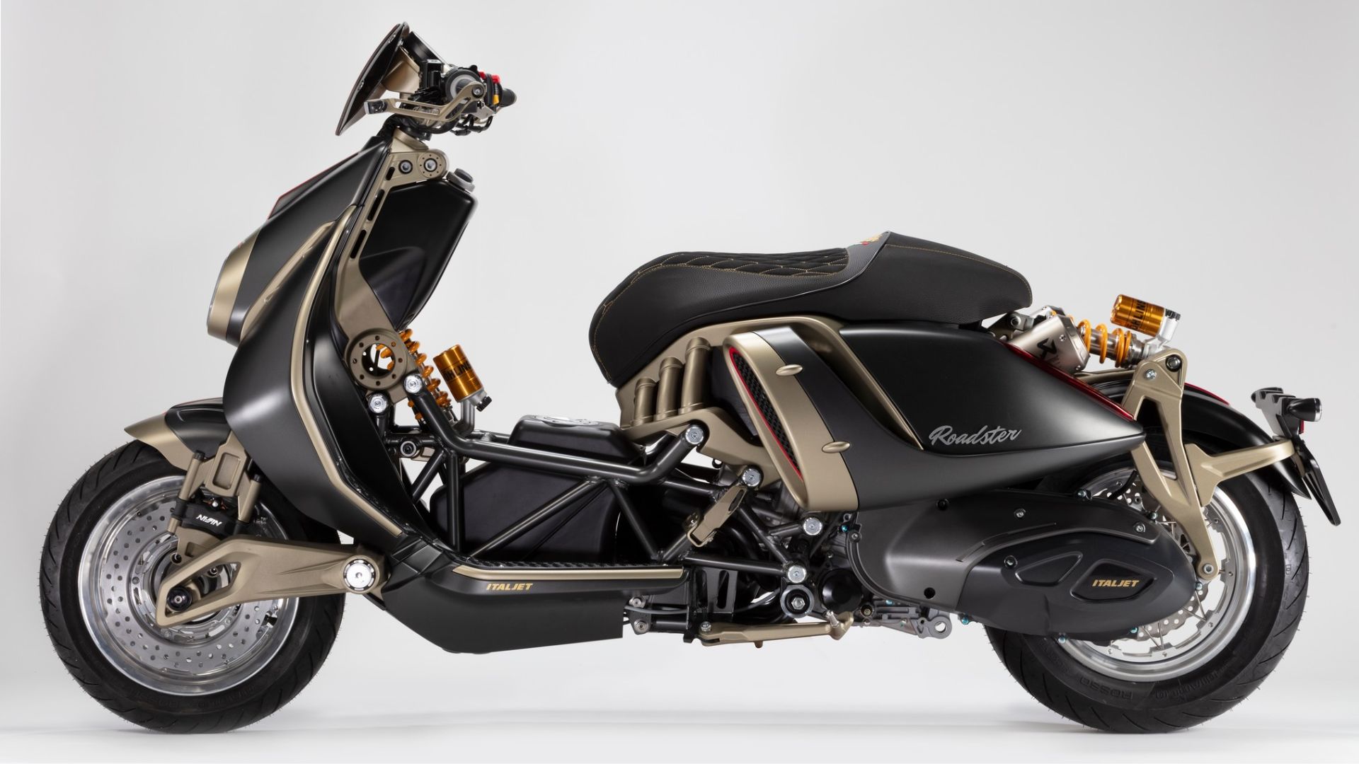 This weird scooter with fighter jet look uses turbine pods for cooling