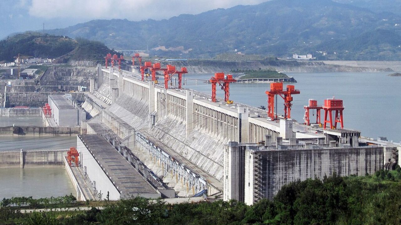 10 largest dams in the world and their incredible engineering feats