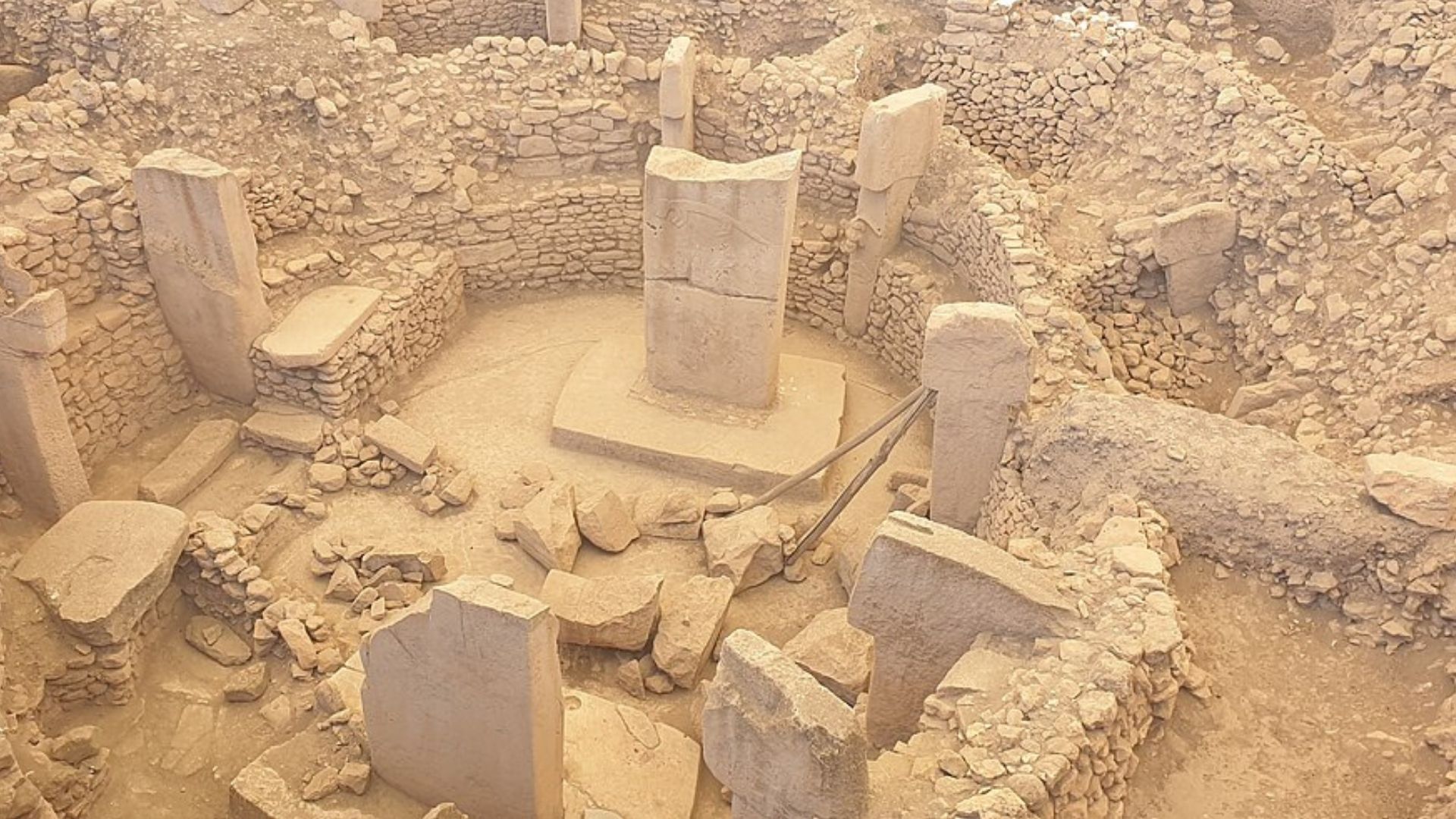 7 ancient monuments built using methods history can't explain