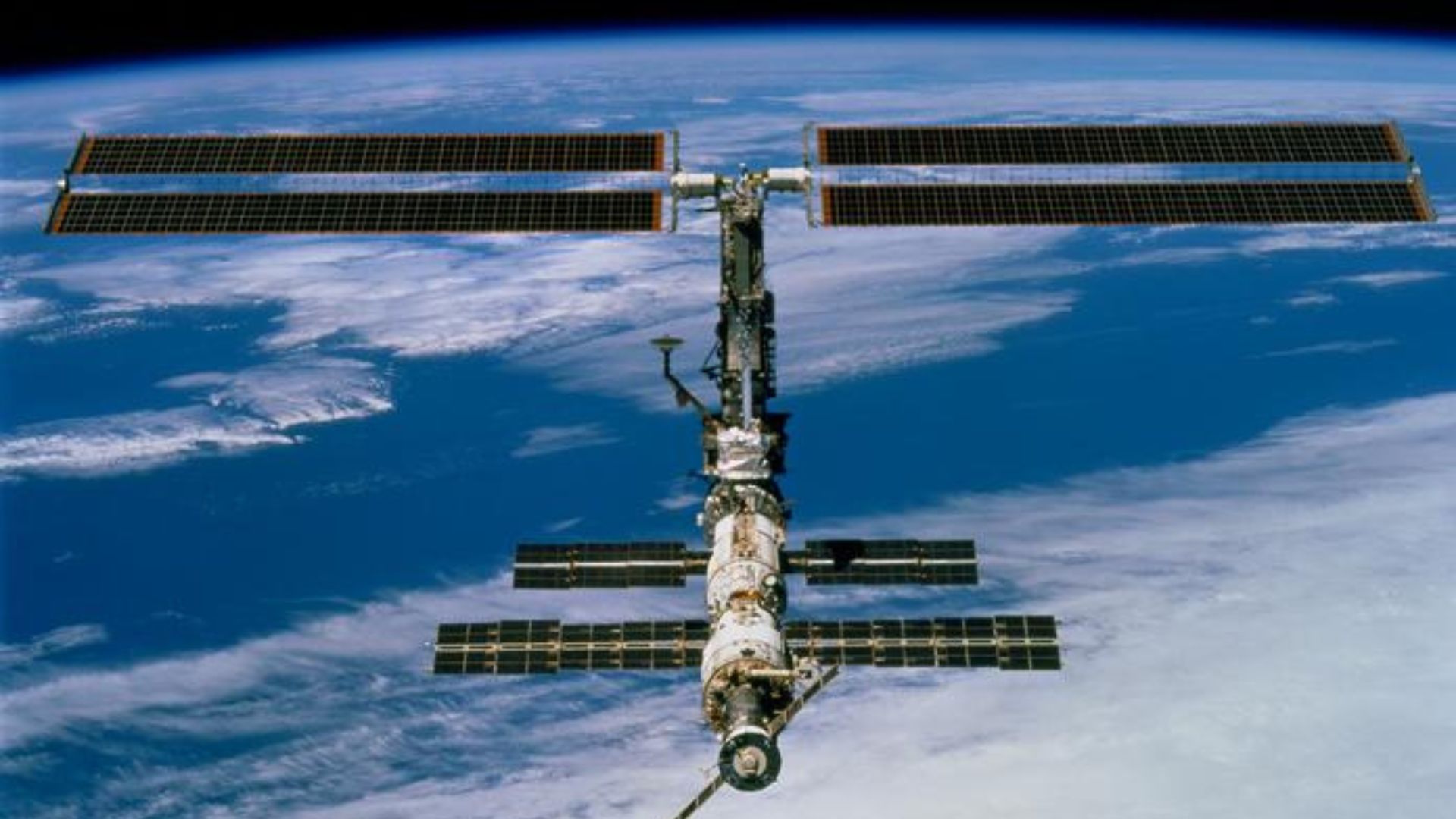 Space-engineered viruses could solve the antibiotic resistance crisis