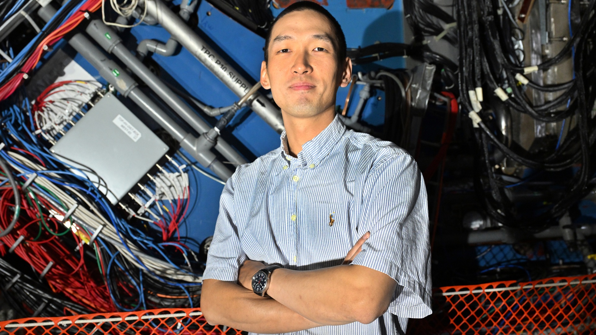 Quantum vacuum exposed as collider turns virtual particles into matter
