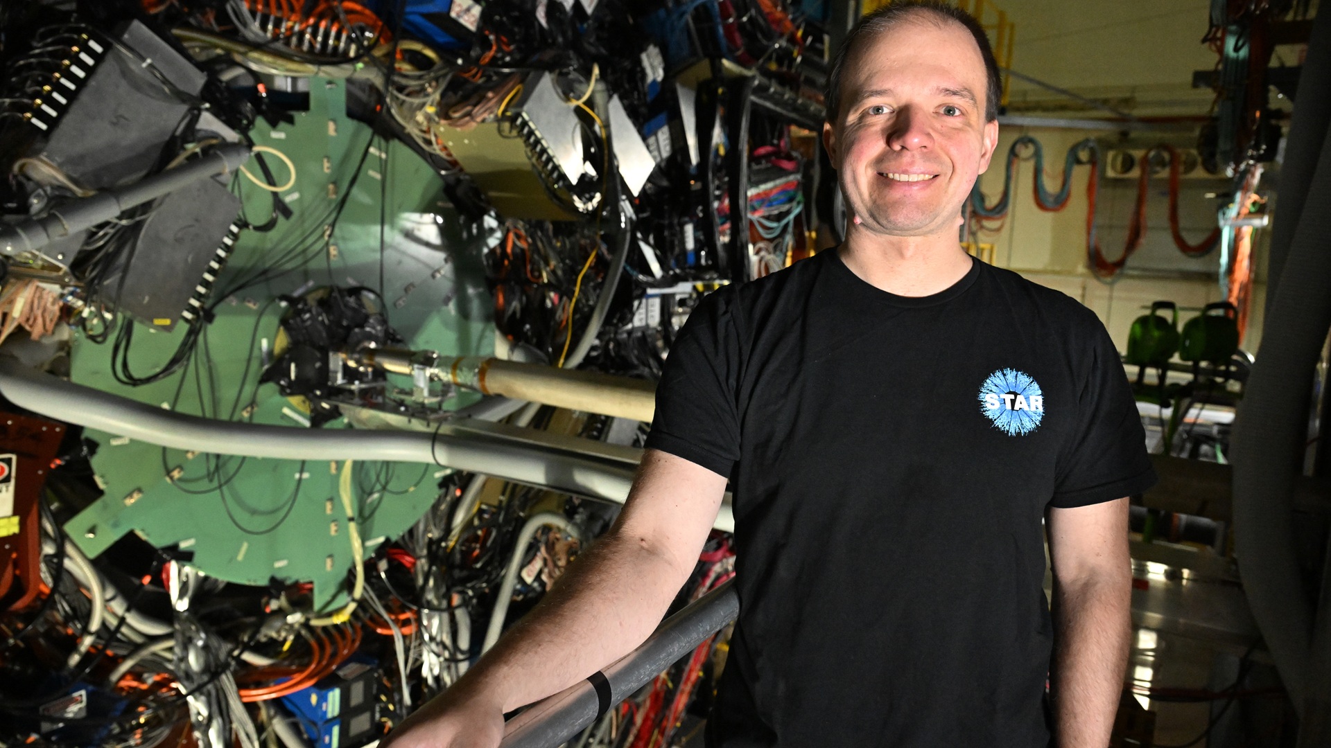Quantum vacuum exposed as collider turns virtual particles into matter