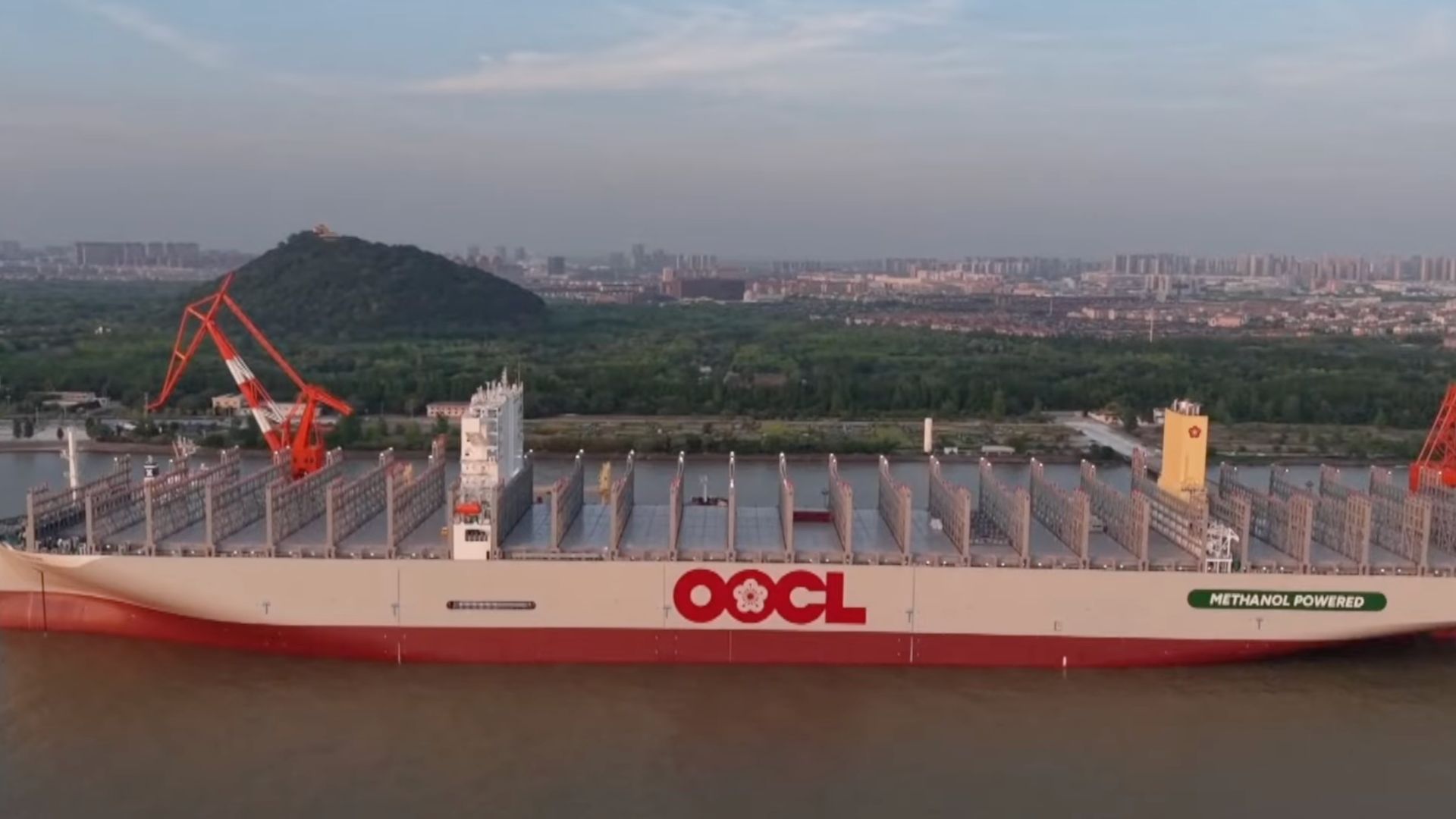World's first 24,000-TEU methanol dual-fuel ship begins sea trials